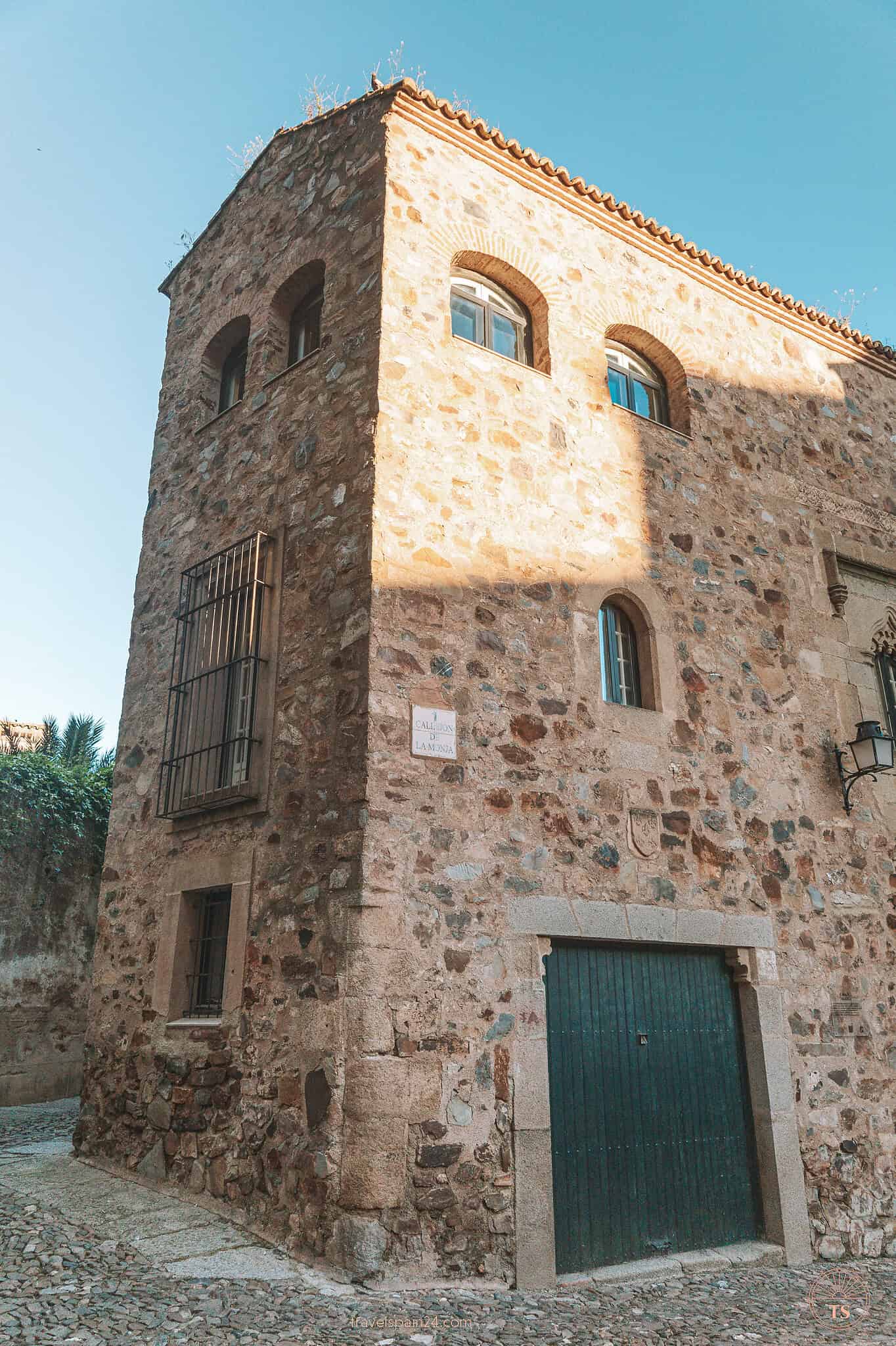 What Must You See in Cáceres? Discover the Highlights in a Day