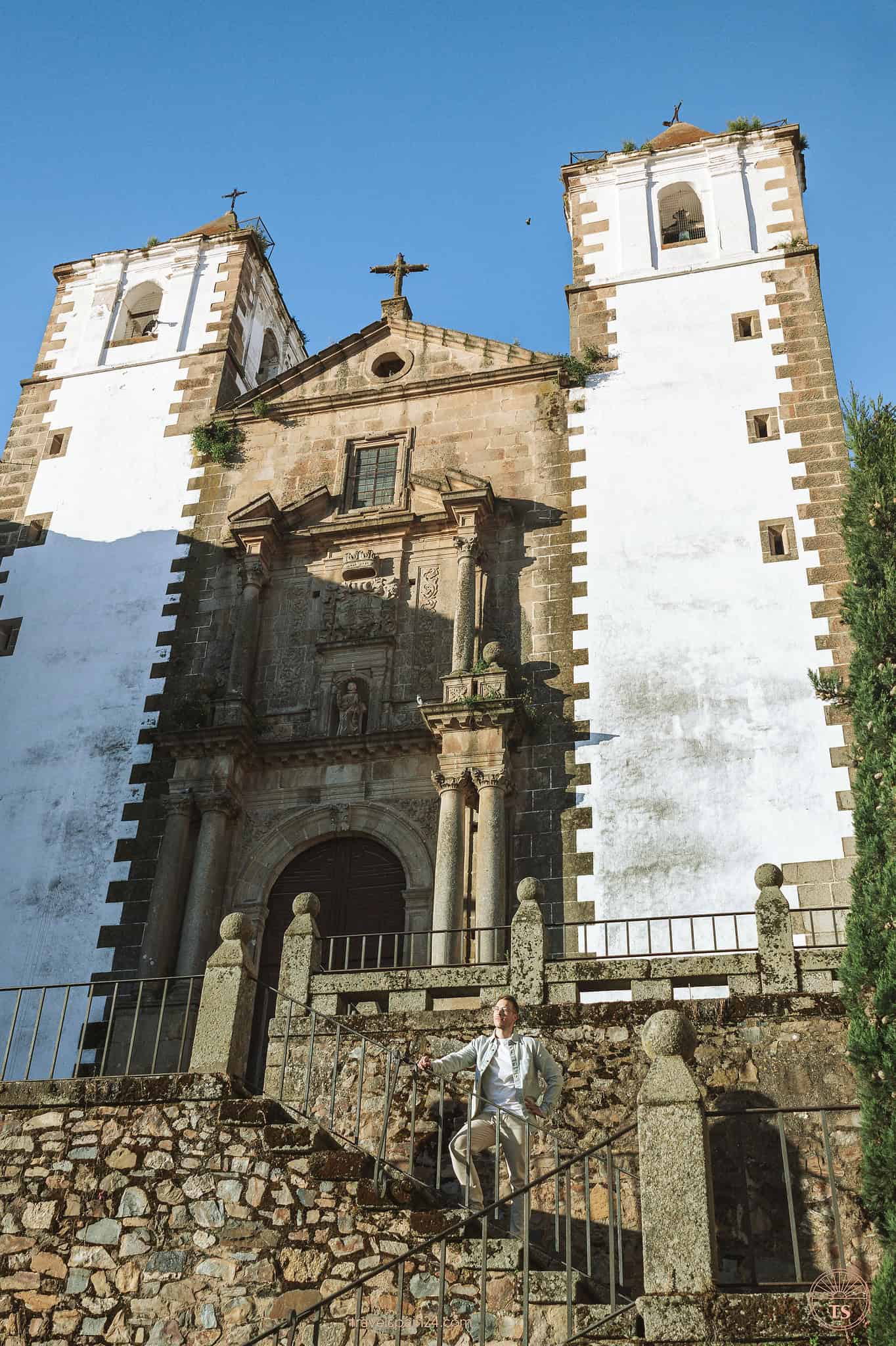 What Must You See in Cáceres? Discover the Highlights in a Day